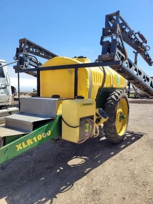 SOLD - XLR 1000 Sprayer 60' boom raven 450 monitor Chemical Applicators ...