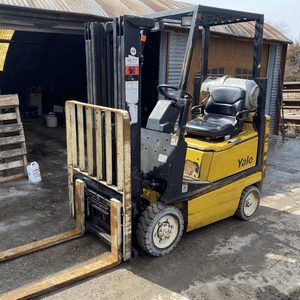 SOLD - Yale GLC030 Construction with 6,861 Hrs | Tractor Zoom