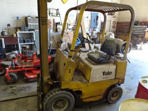 SOLD - YALE GLP-25 LP GAS FORKLIFT Construction with --- Hrs | Tractor Zoom