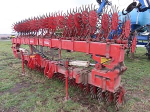 SOLD - Yetter 3528 Lot No. 183 Tillage with 28 ft | Tractor Zoom