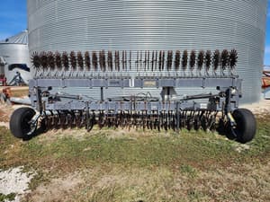 SOLD - Yetter 3530 Lot No. 27 Tillage with 30 ft | Tractor Zoom