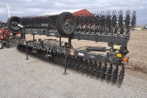 SOLD - Yetter 3541 41' 3-pt. rotary hoe Tillage with 41 ft | Tractor Zoom